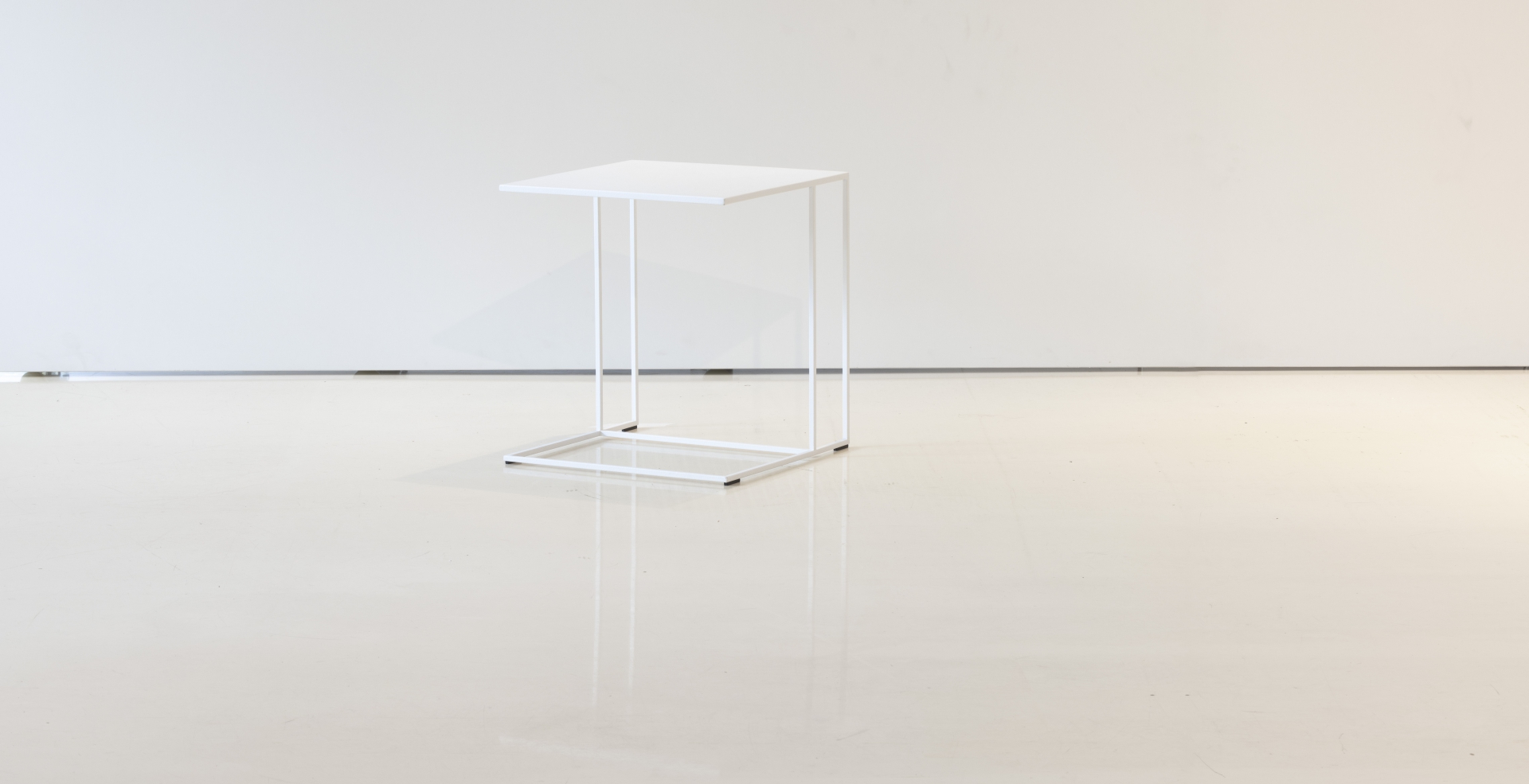 Leger outdoor coffee table - dedece