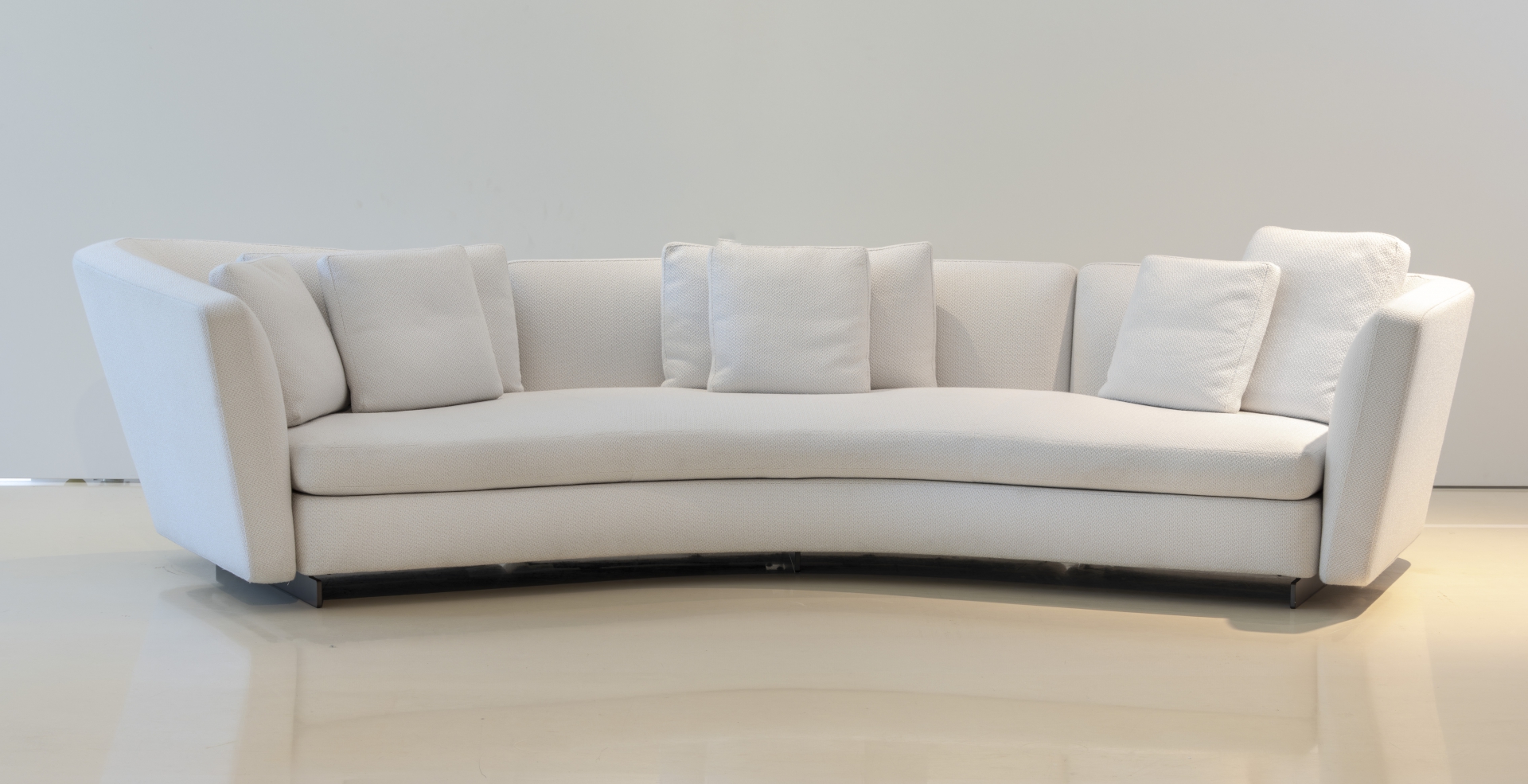 Seymour semi round sofa - dedece