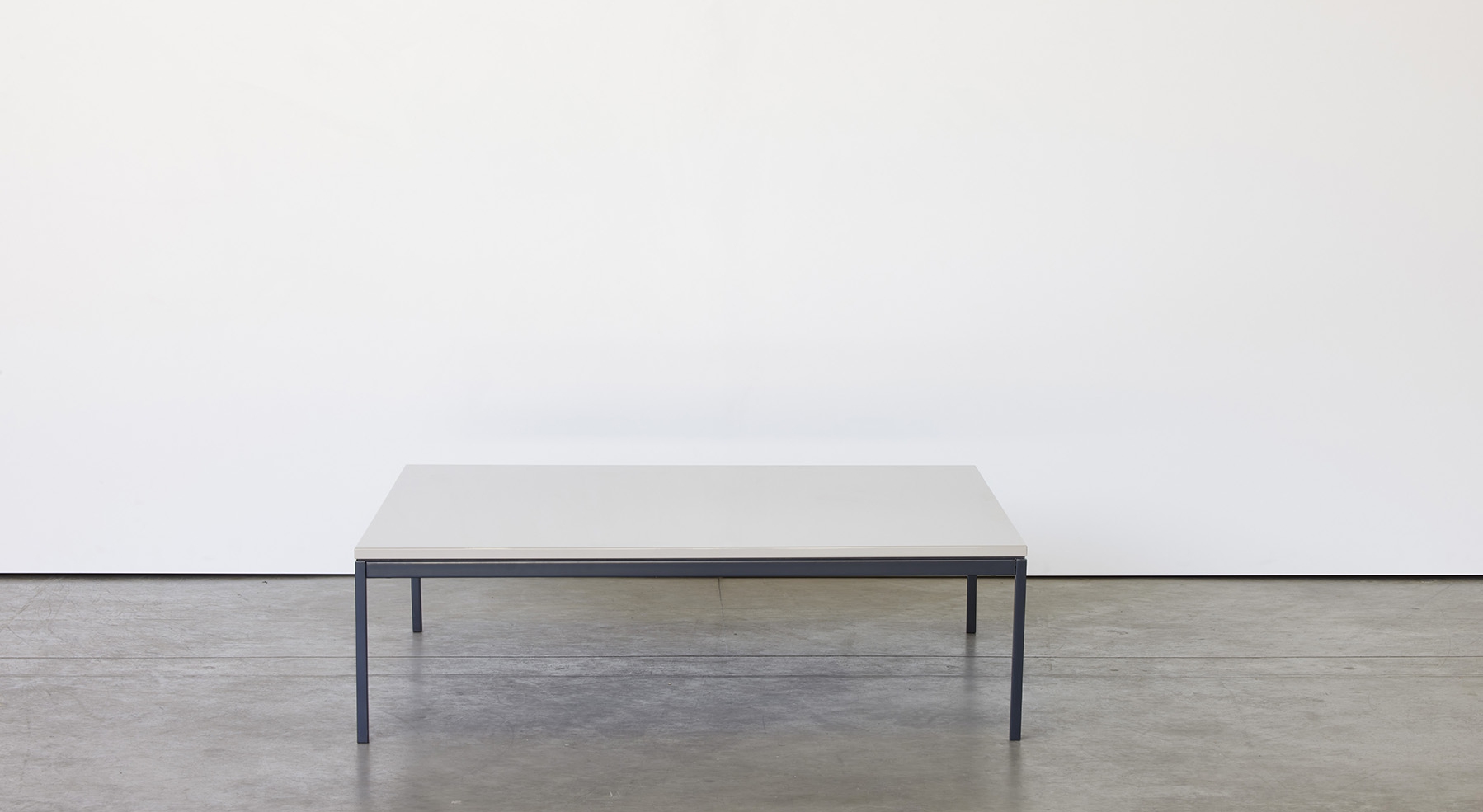 Florence Knoll coffee table - dedece